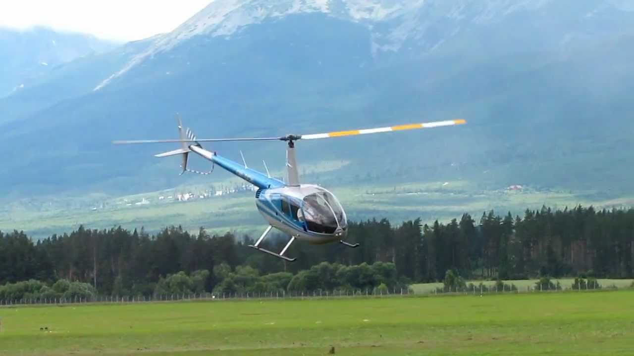 Robinson R 44 helicopter dynamic demo flight / Poprad Airshow 2011 ...