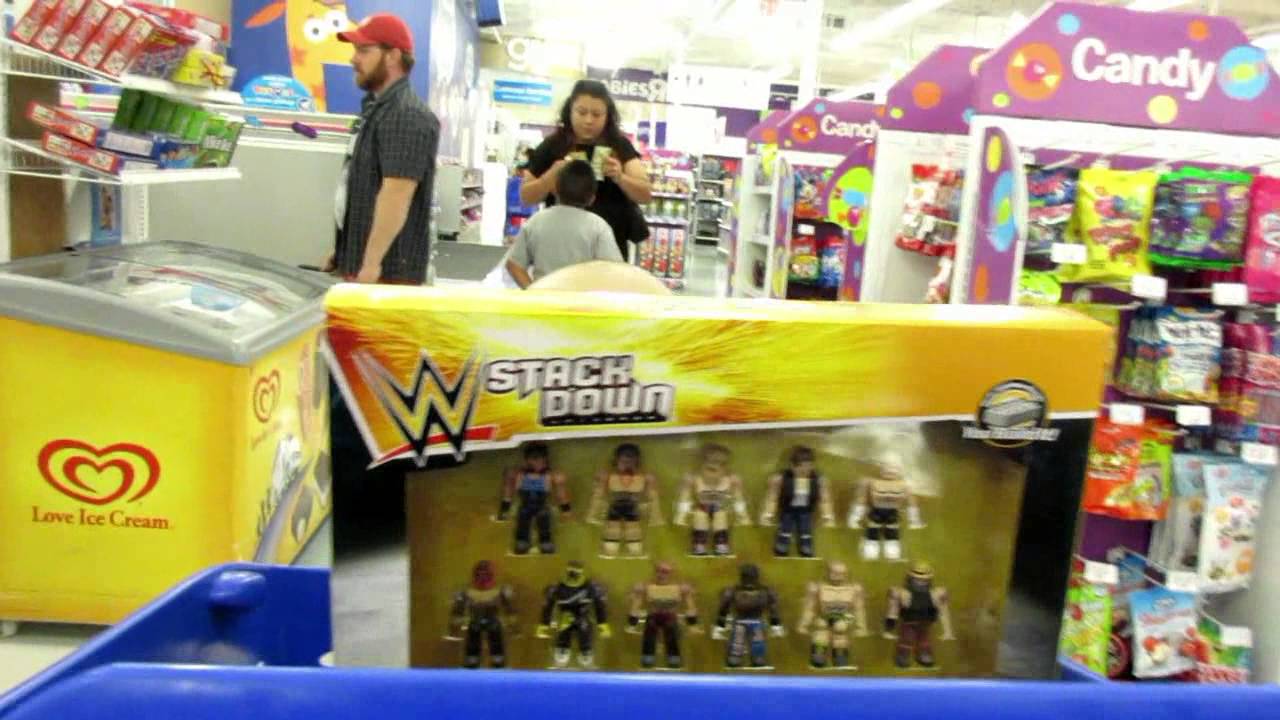 WWE Legos and Cardio (Daily #382) - YouTube