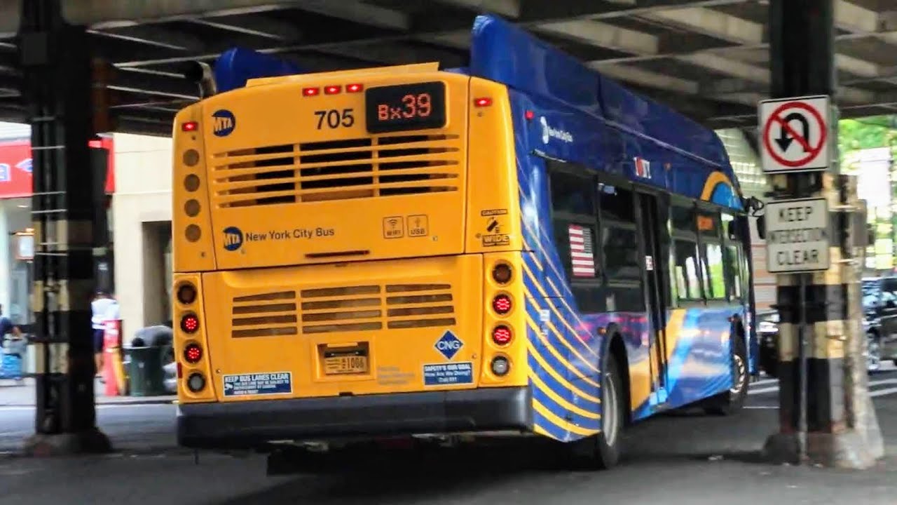 2017 New Flyer XN40 #705 on the Bx39 at White Plains Road and Pelham ...