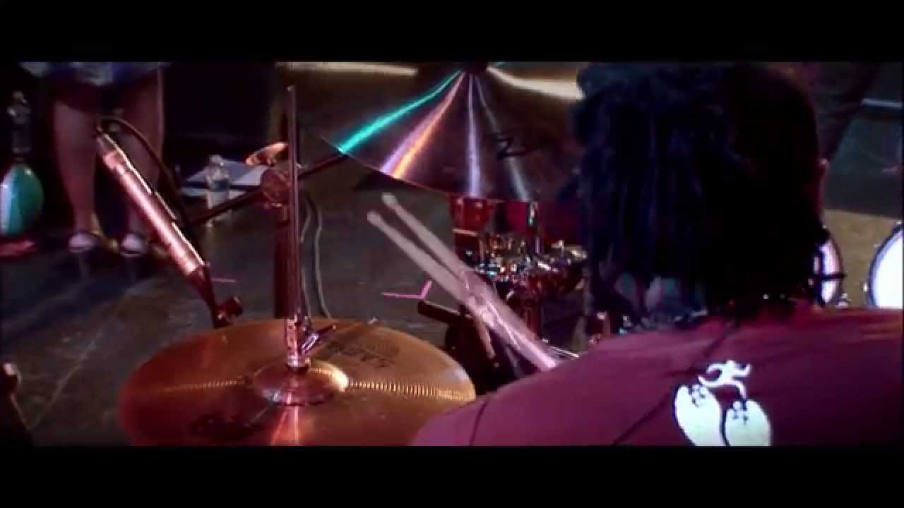 Dominik Coco @ Dominik Panol - Zayan - lIve à la cigale - Paris - YouTube