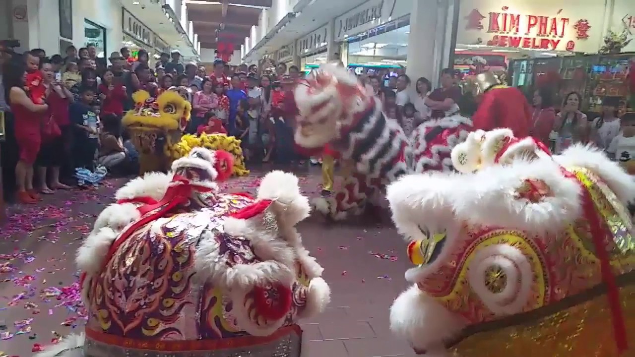 Xuân Đã Về - Xuan Da Ve Remix - Múa Lân Đón tết - Nhac Xuan 2018 ...