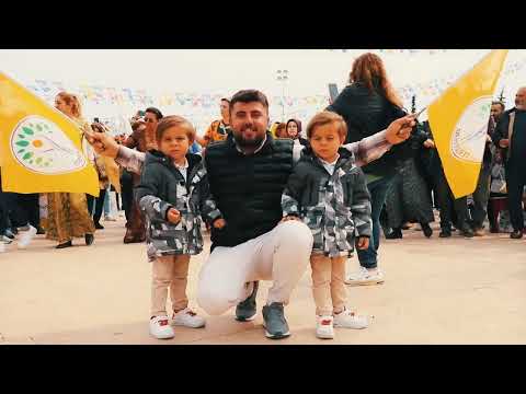 aydın Didim 17 mart newrozu  hêmê héci ver Nurcan değirmenci sahne alırken coşkuyla newroz kutlandı