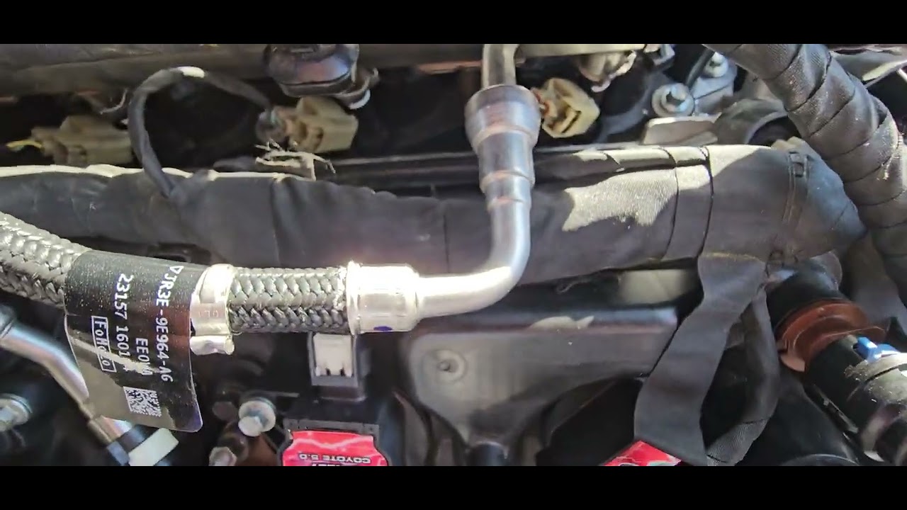S550 Fuel Rail Noise - YouTube
