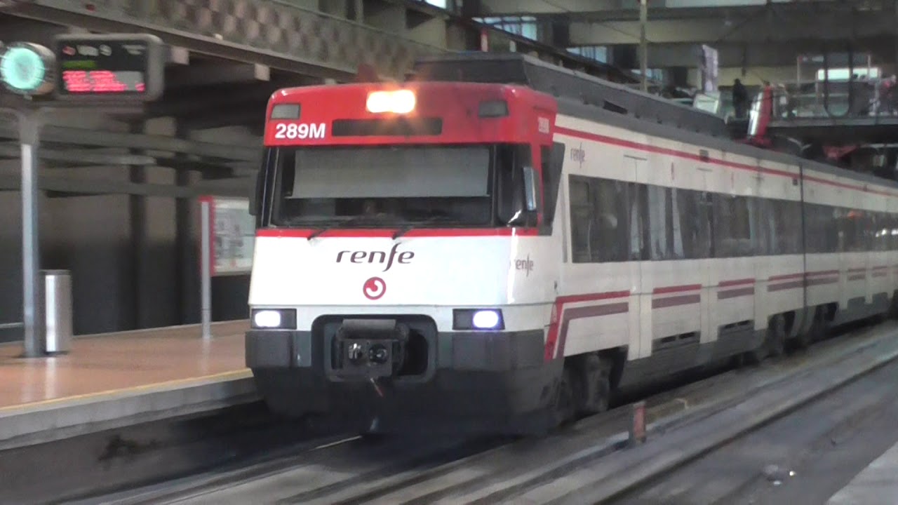 Renfe Cercanias - 446.145R con nuevas luces LED en Madrid Atocha con ...