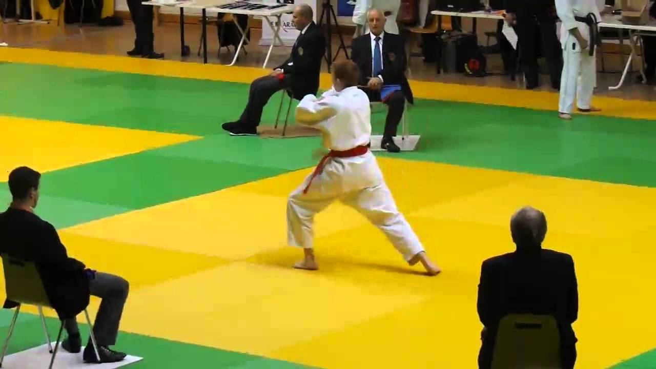 Kanku Sho - Karaté Shotokan 22/11/2015 - YouTube
