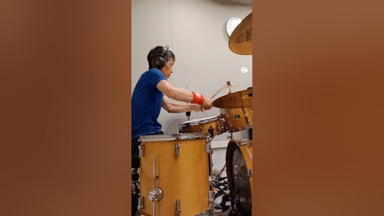 ドラム個人練習 M U N I C I P A L W A S T E ( T H E I N E B R I A T O R ) に挑戦 - YouTube