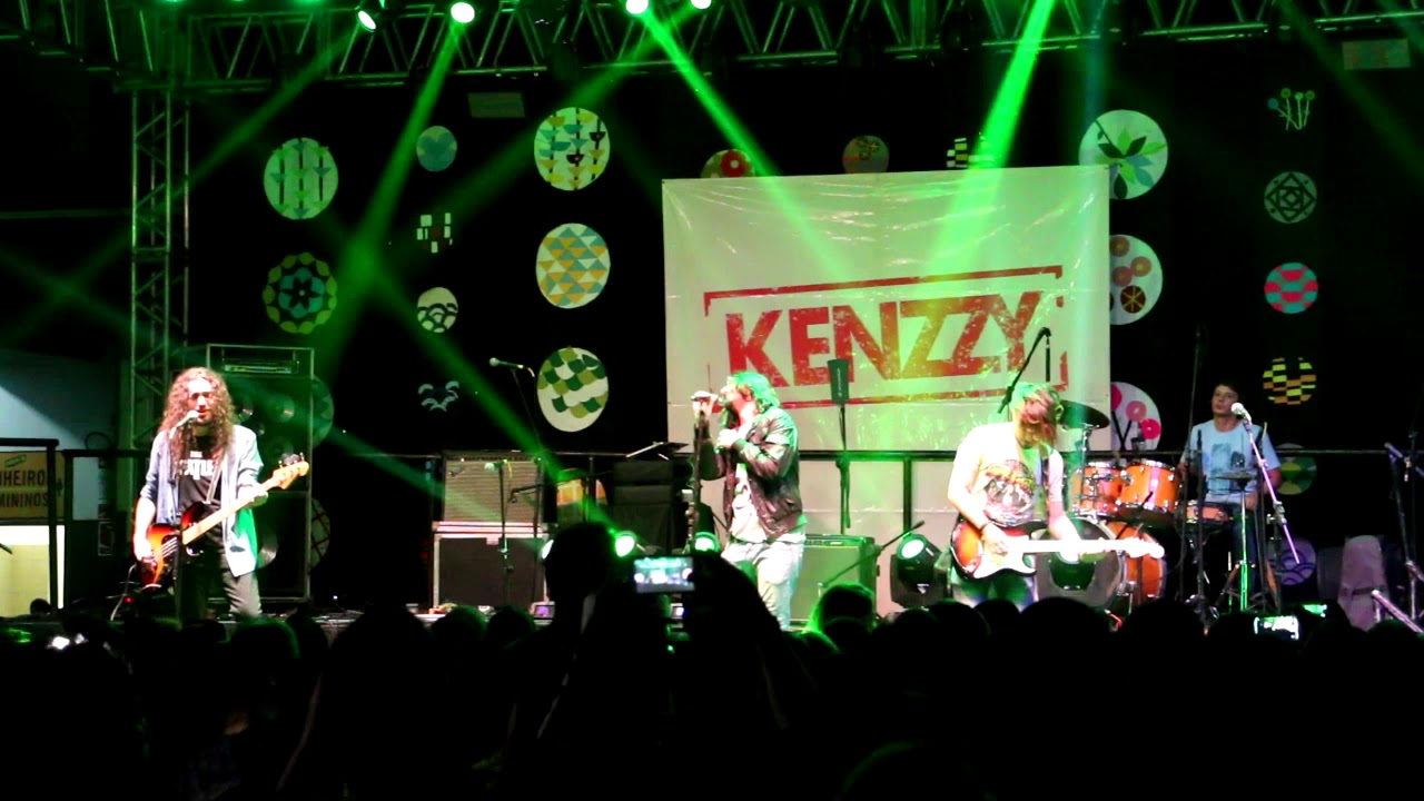 Kenzzy - "Ciúmes"/"Meu Erro" (ao vivo) - YouTube