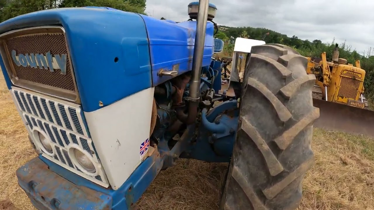 1970 Ford County 1124 Super Six 4WD 6.2 Litre 6-Cyl Diesel Tractor ...