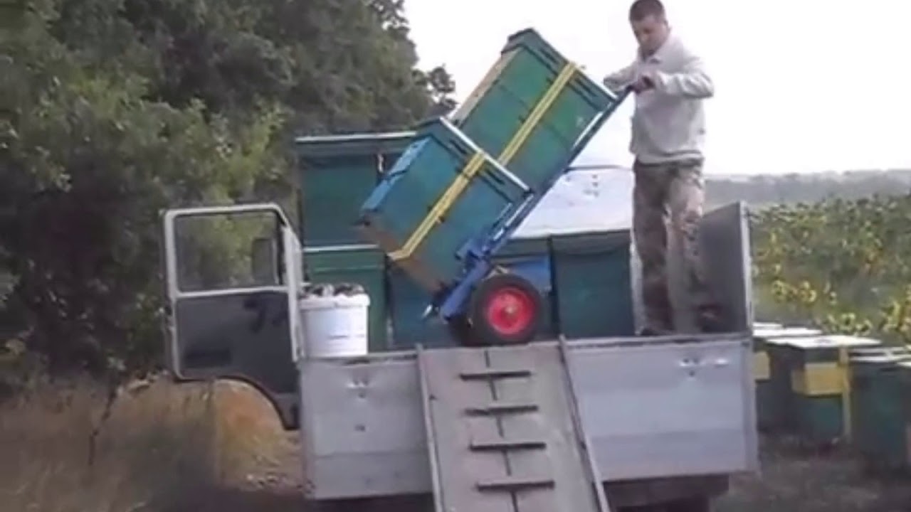 cart for beehives electric Apilift - YouTube