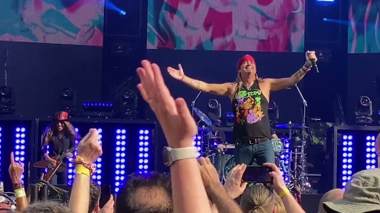 Poison live Atlanta 6/17/22 Look what the cat dragged in - YouTube