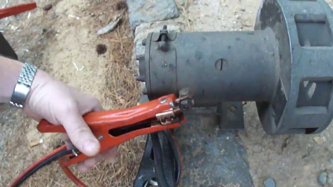 Sireno siren early model J-1-8, 6 volt serial 74211 in action -Super ...