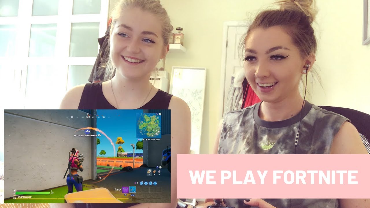 WE PLAY FORTNITE | LESBIAN COUPLE - YouTube
