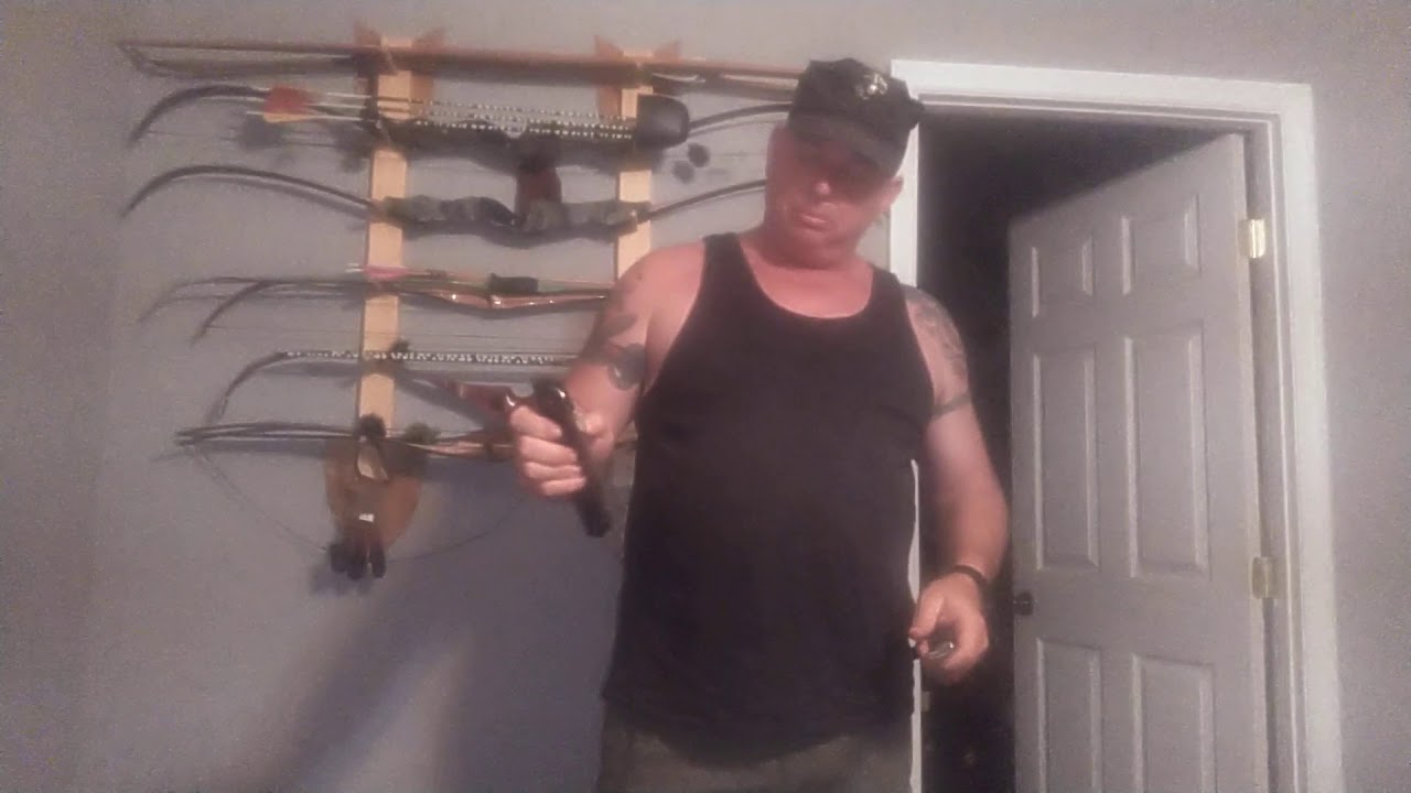 How to flip your knife blade out - YouTube