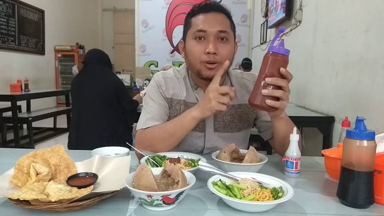 Bakso Godzilla - Duta Bakso Tasikmalaya - YouTube