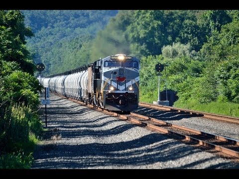 NS 64R with NS 8025 on the Pittsburgh Line at PT 124 - YouTube