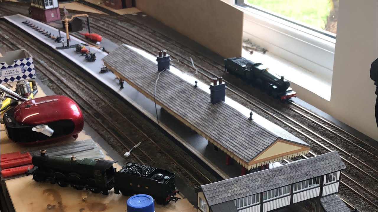 Running again after 3 weeks brand new Manor class - YouTube