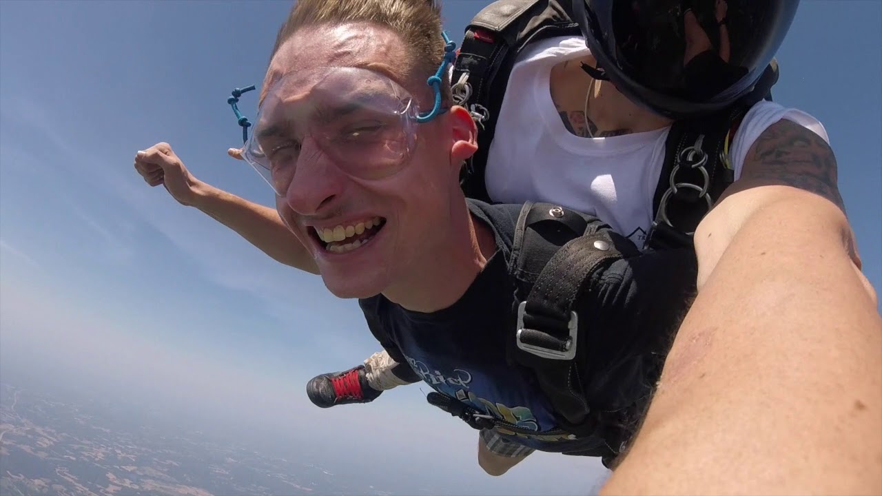 Mark G Triangle Skydiving Center video - YouTube