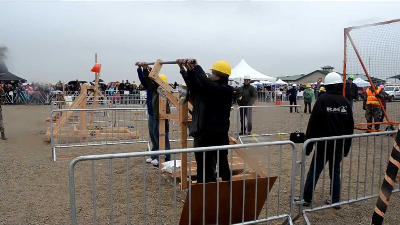 Punkin Chunkin Man Powered Trebuchet Pumpkin Launcher - YouTube