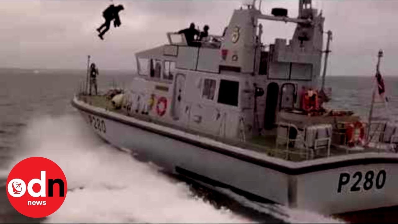 Amazing Video as Britain's Rocket Man Takes to the Skies off Portsmouth ...