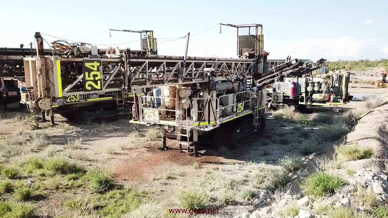 Ingersoll Rand DML Blast Hole Drill - YouTube