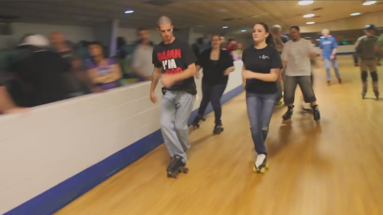 Roller Skating (Compilation) - "Diskoteka" - YouTube