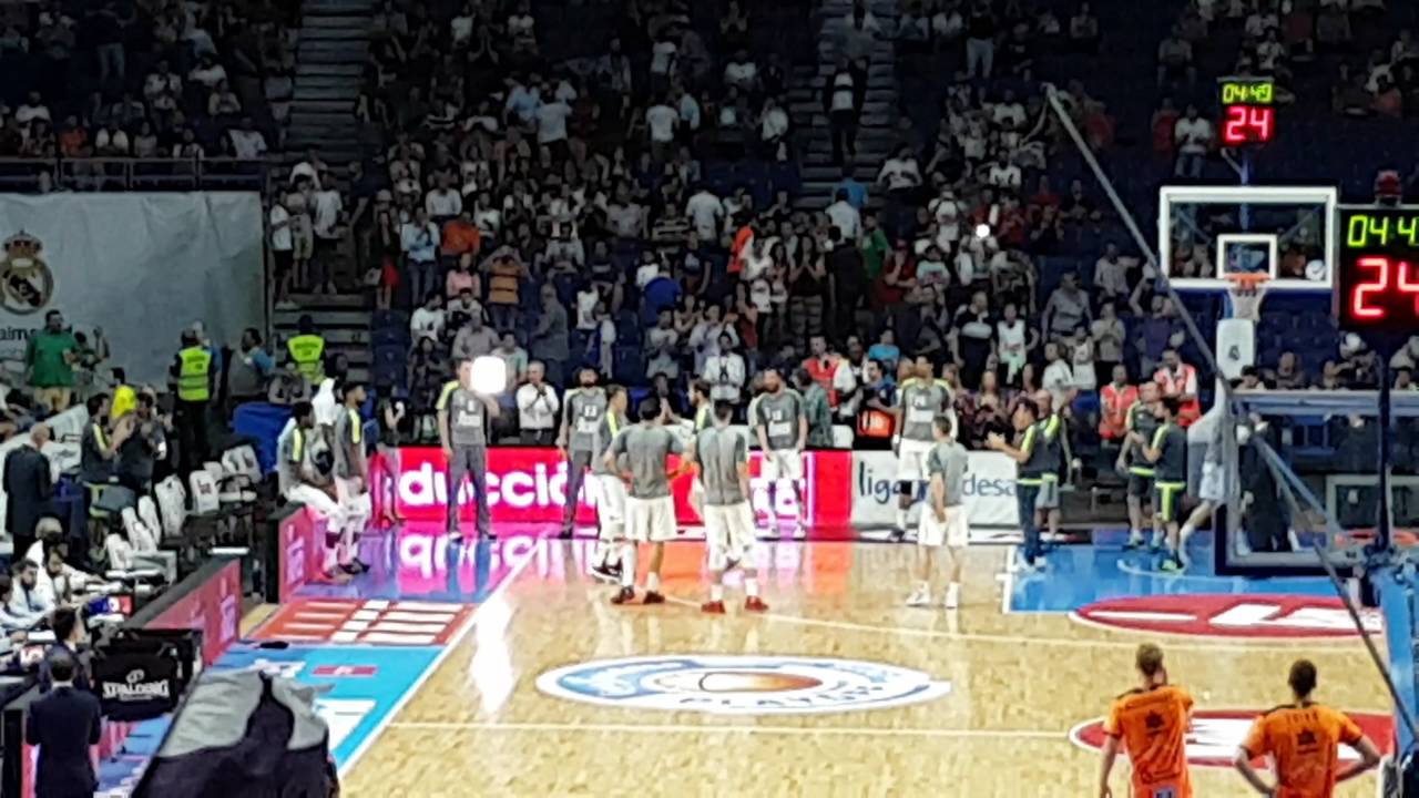 Presentación jugadores // Real Madrid Baloncesto - Valencia Basket 04 ...
