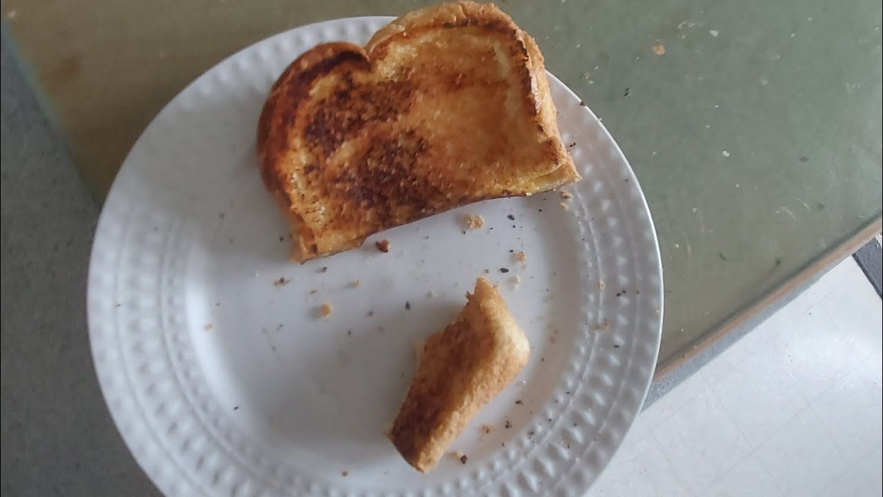 tutorial how to make a grilled cheese - YouTube