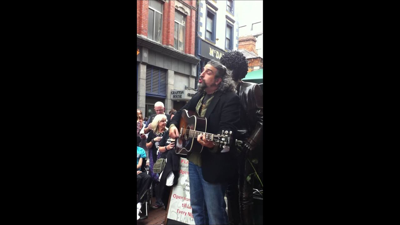 Jimmy Coup sings for Philos birthday - YouTube