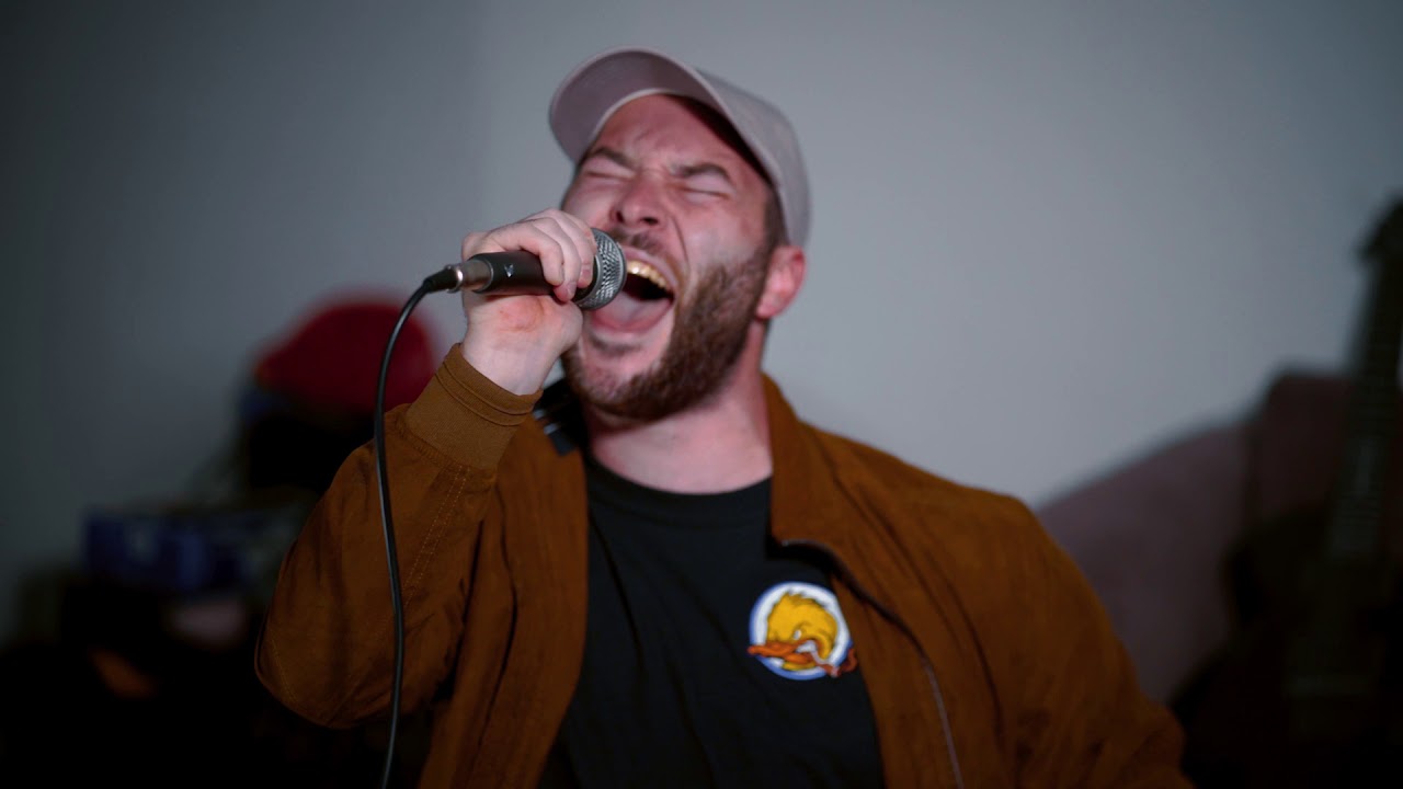 Commodore Charlie | Crumpets (Acoustic) - YouTube