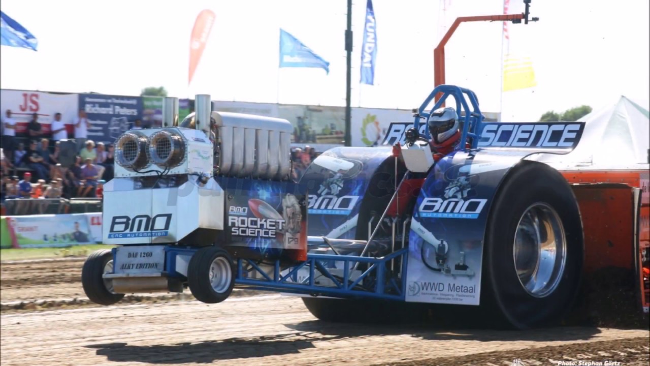 BMO Rocket Science Loerbeek 2017 - YouTube