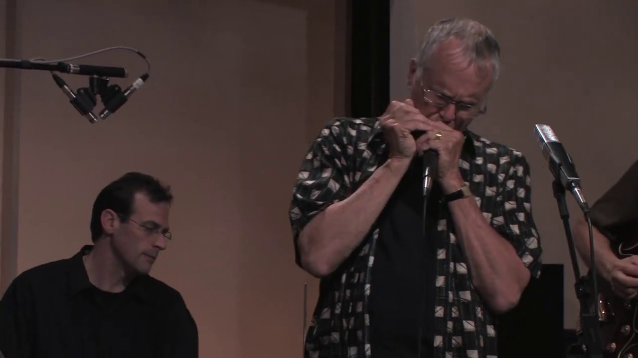 Jon Eriksen - Jazz Harmonica Summit - My Little Suede Shoes - YouTube