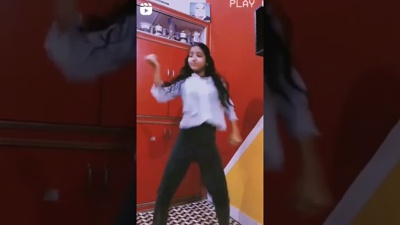 1st SHORT VIDEO | INSHA KHAN | DANCE VIDEO | - YouTube