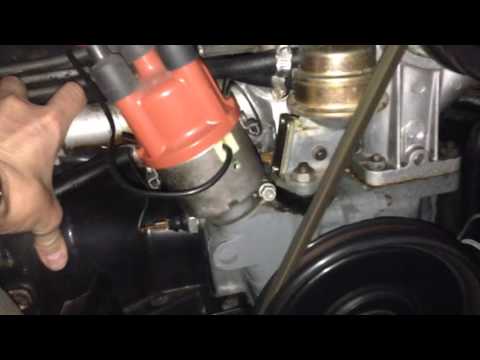 72 Early Super Beetle Engine sounds - YouTube