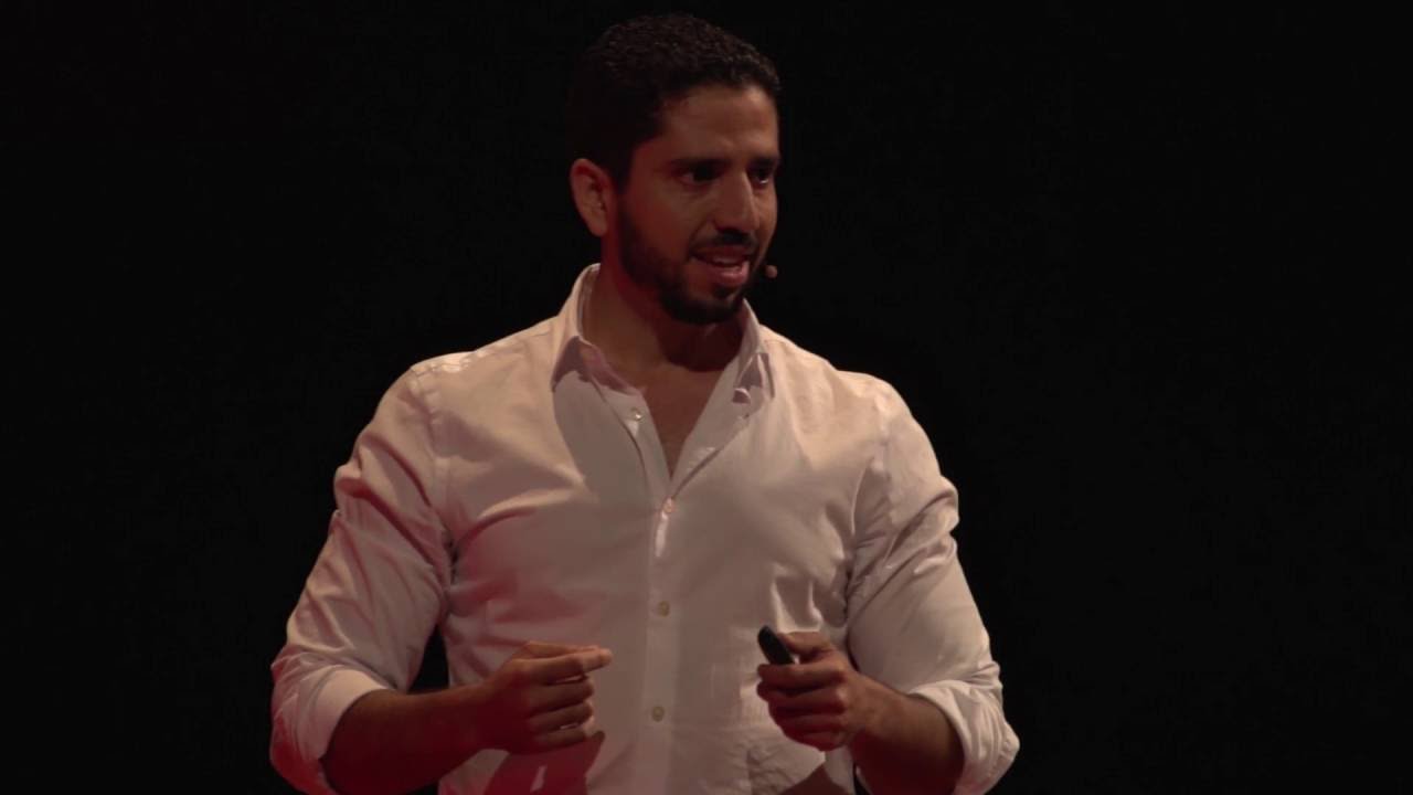 Reciclando Vida | Alejandro Lugo | TEDxGuadalajara - YouTube