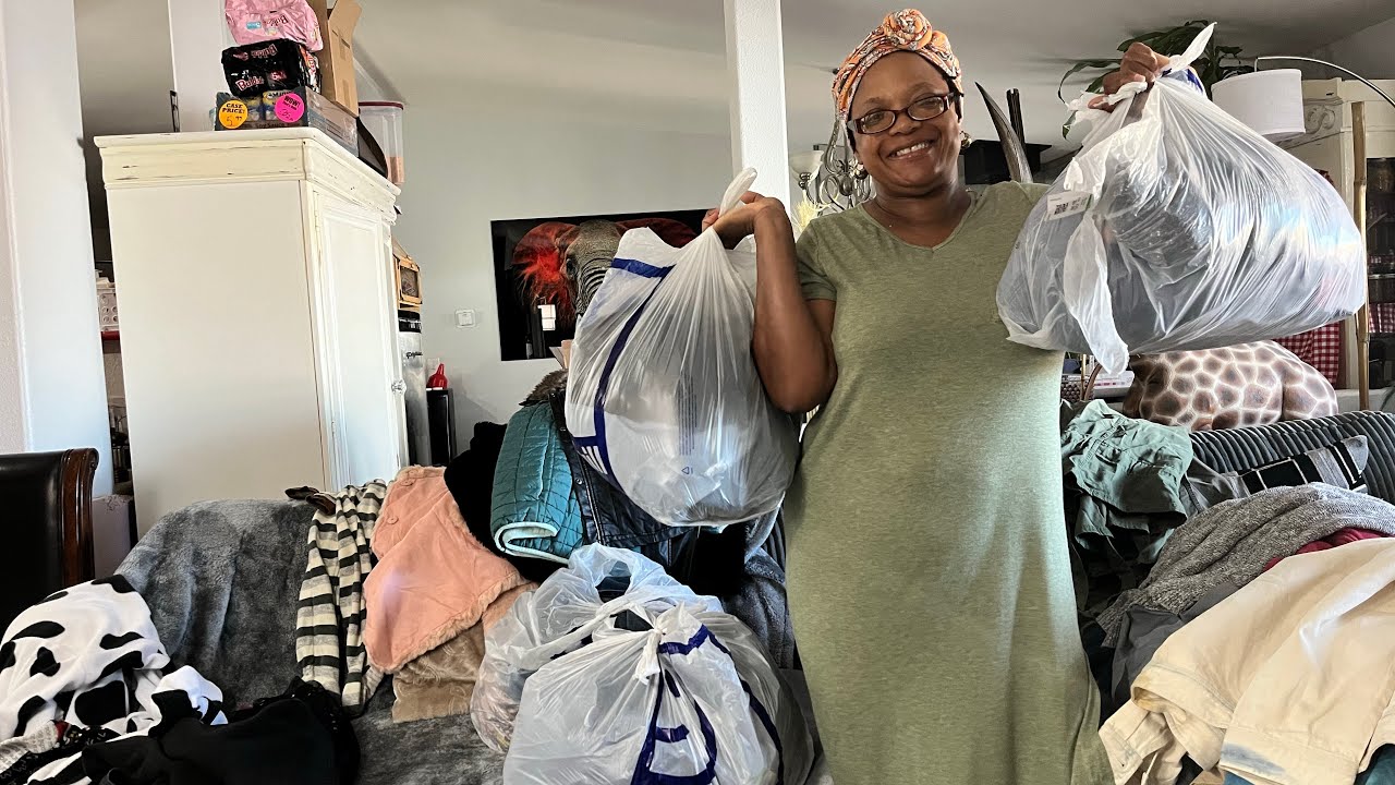 🔴 GOODWILL $1 Dollar Day Womens Clothing Everything $1 (THRIFTING) $205 ...