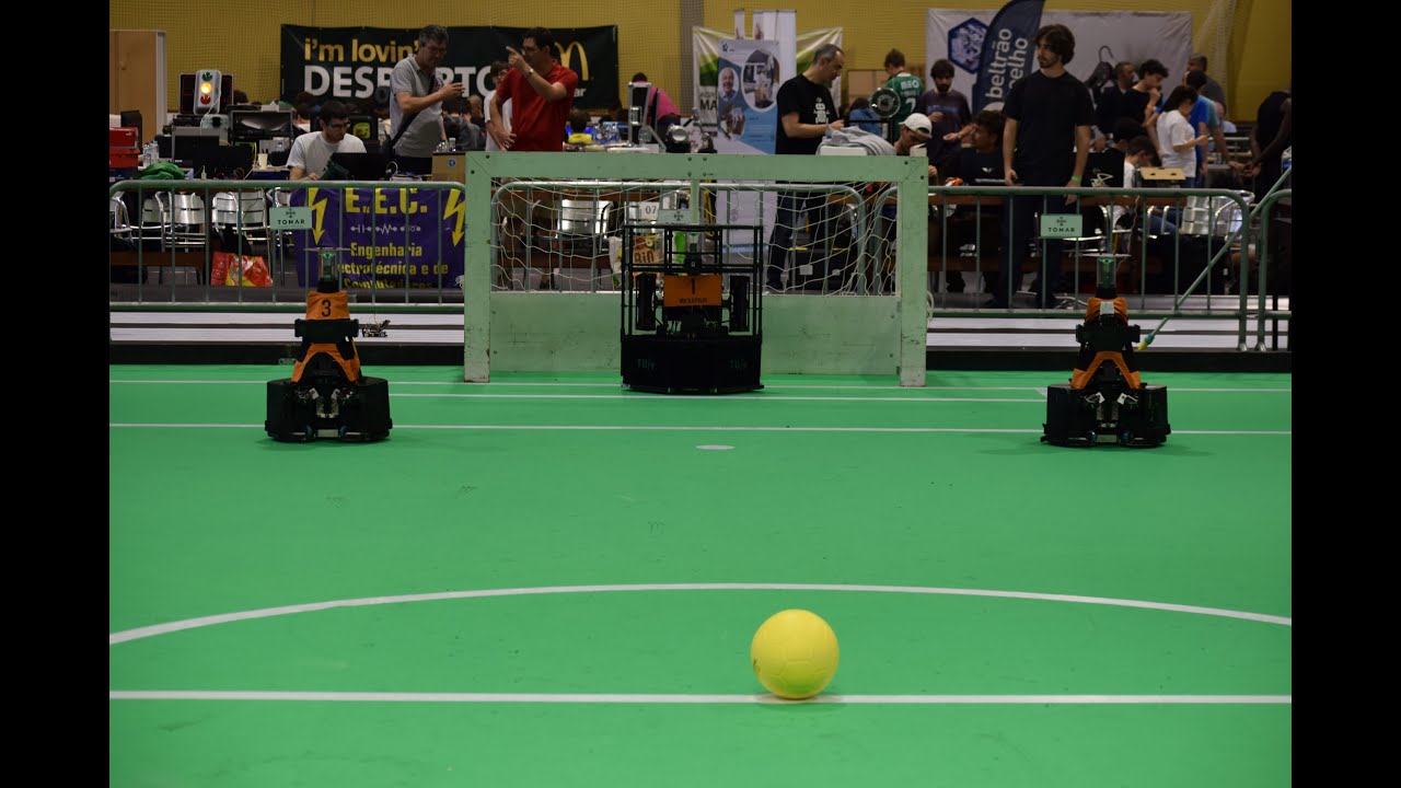 Tech United vs LAR 2 - Robotics festival Portugal - Livestream Tech ...