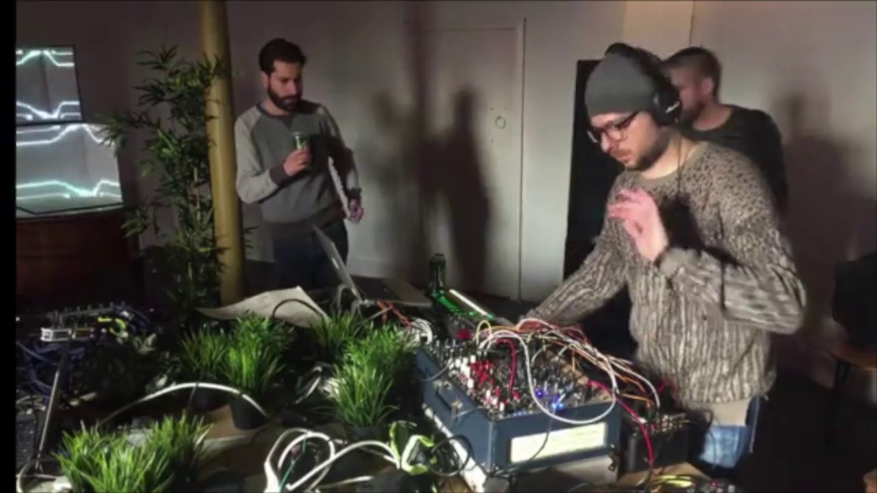 Fabrizio D'amico & Thomas Pizzini live at Aˈmas - YouTube