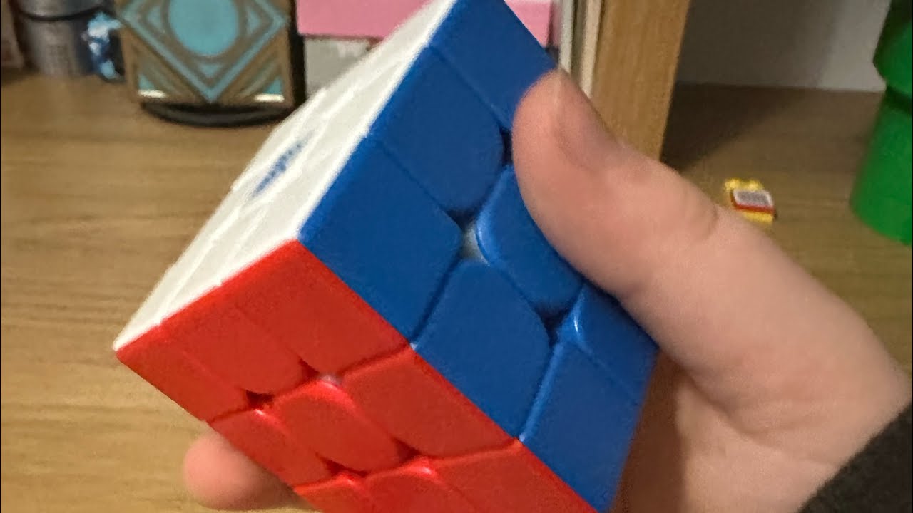 How to Solve a Rubix Cube in 10 Minutes - YouTube