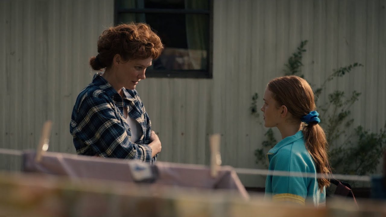 Max talks to her mom - Stranger Things 4 [4x4] - YouTube