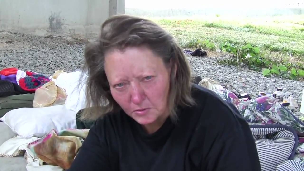 Atlanta homeless woman is dying under this bridge. - YouTube