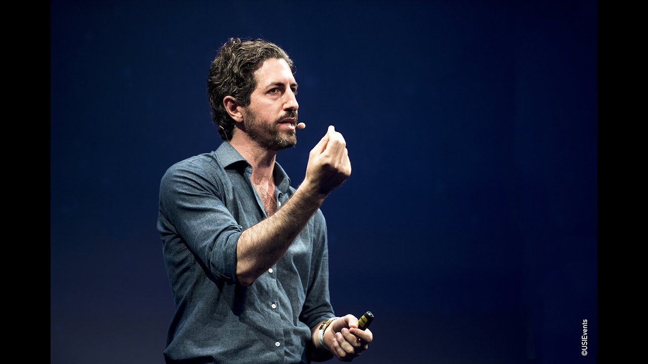 The Ultimate Virtual Reality: the Simulated World Our Brain Generates ...