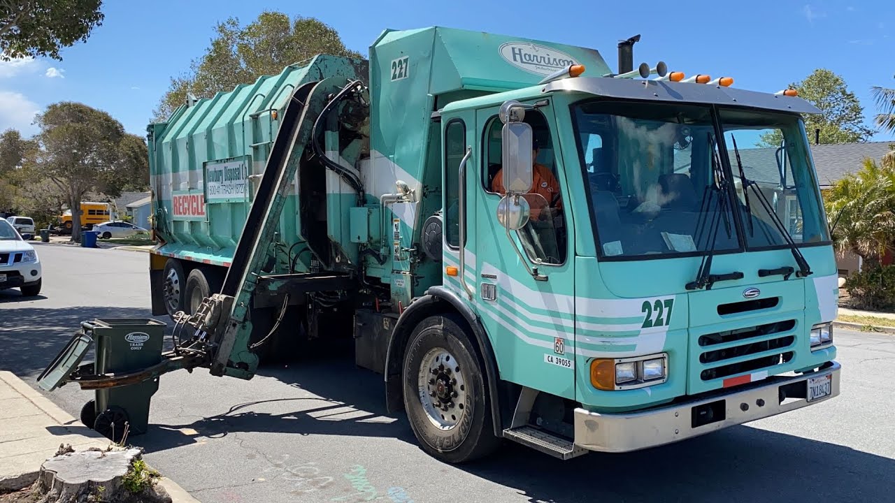 Newbury Disposal Sterling Condor Amrep Octo ASL 227 - YouTube