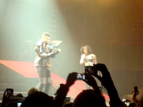 Usher OMG tour Paris Bercy 24/01