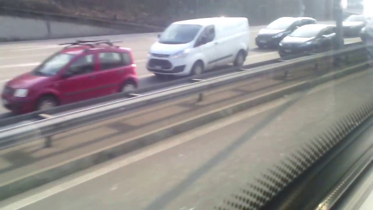 Crossing the Italian-Swiss border (Chiasso-Como) - YouTube