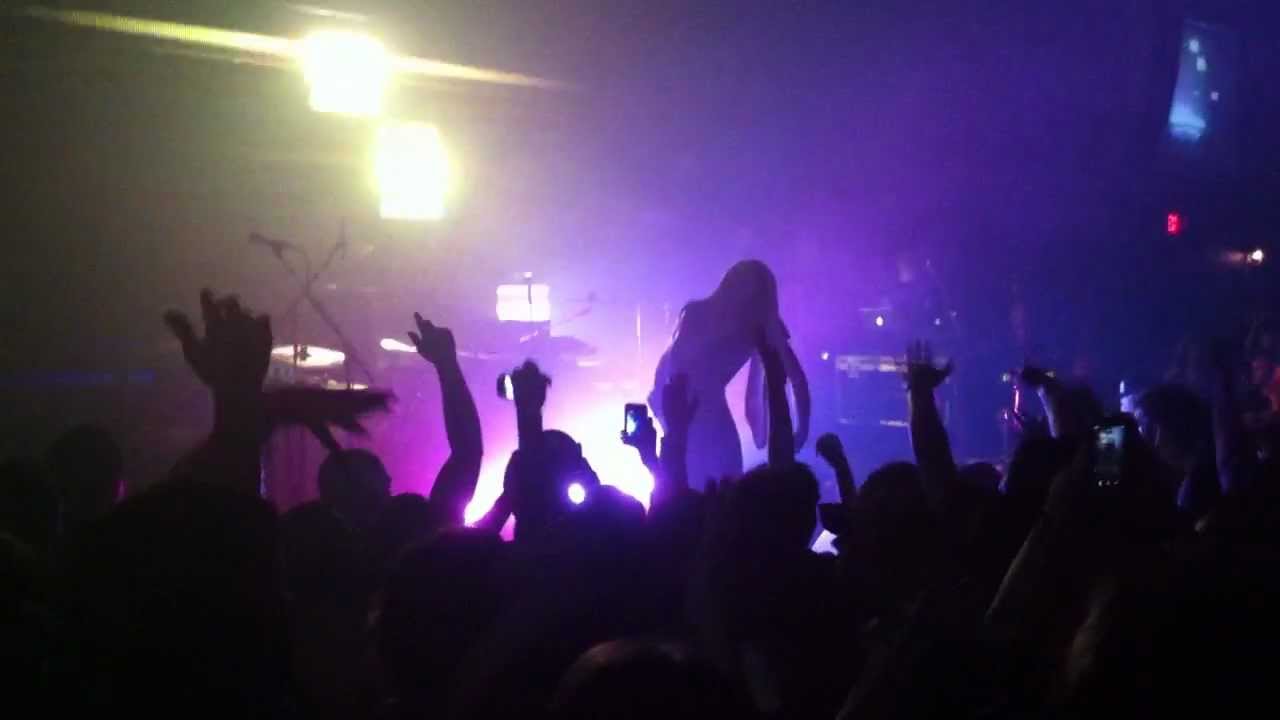 Childish Gambino - Encore [Buffalo 2012] - YouTube