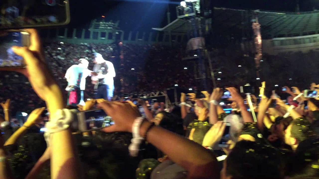 Coldplay - Amazing Day LIVE @ Foro Sol (México 2016) - YouTube