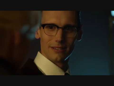Cory Michael Smith (The Riddler) in TV Series Gotham S03E06 Scene #3 ...