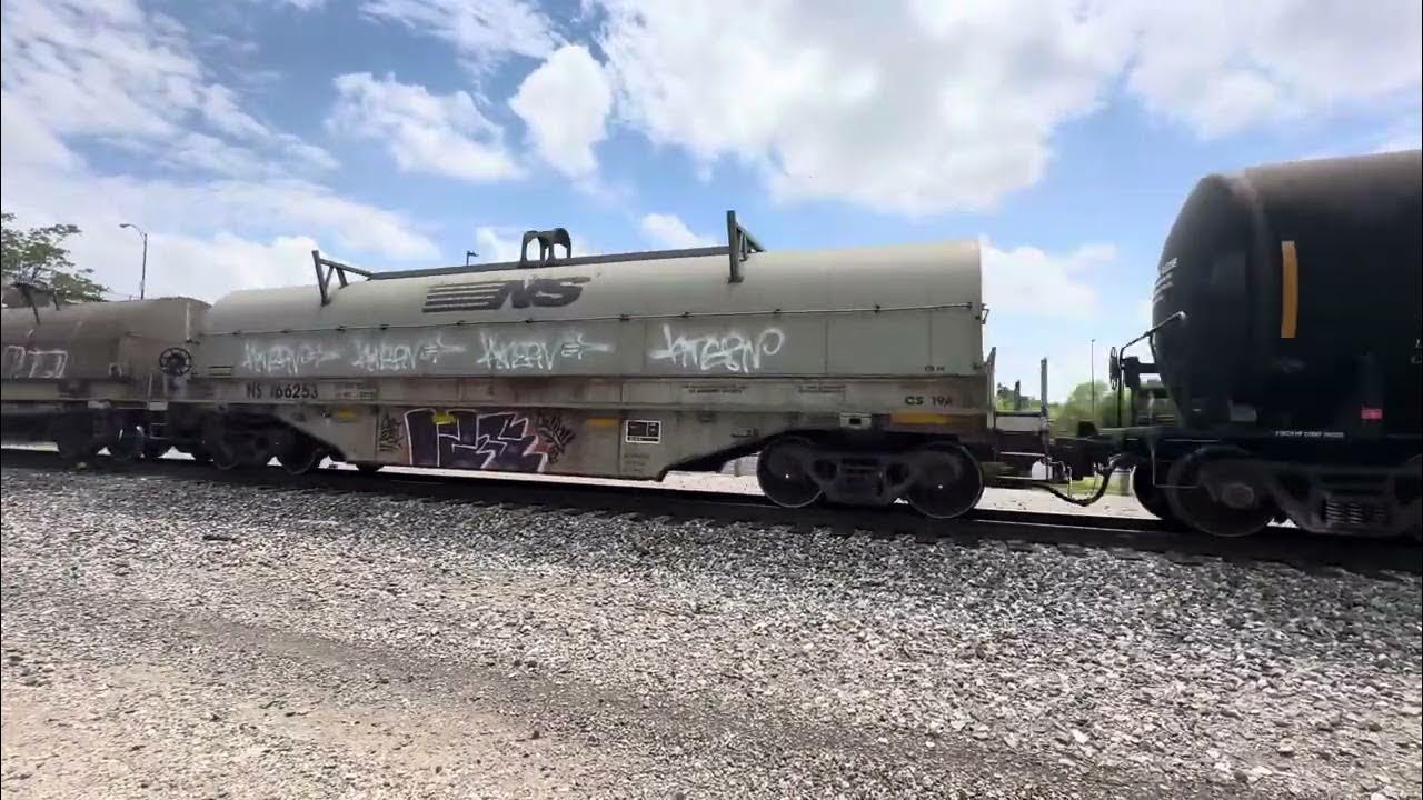 Ns 171 coming through Springfield Ohio ns 4681 leading 2nd ex Bnsf & kcs ns 3932 3rd 7266 ns ...