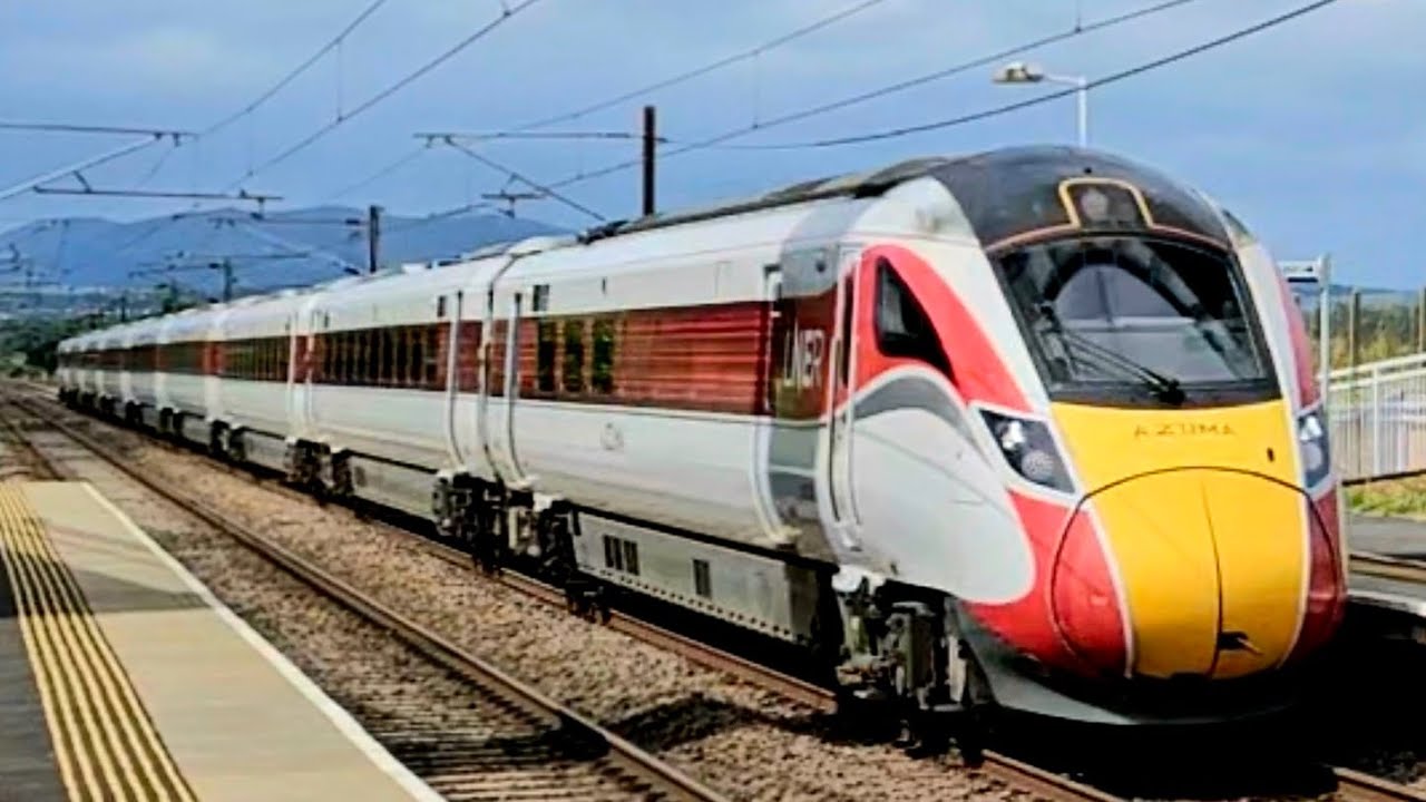 Class 801: LNER Azuma 801209 Passes Through Wallyford Station - YouTube
