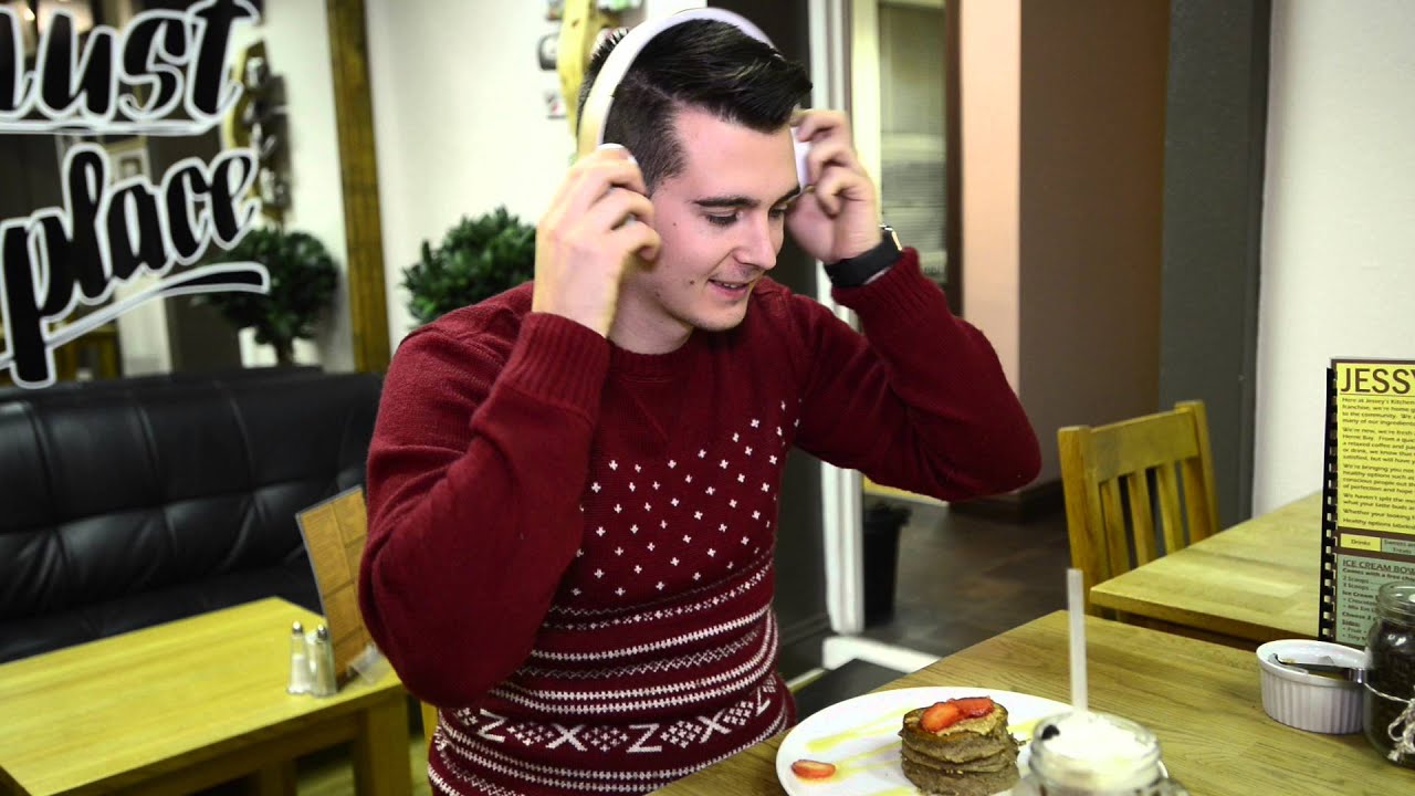 Christmas Presents bought & Pit stop Pancakes - YouTube